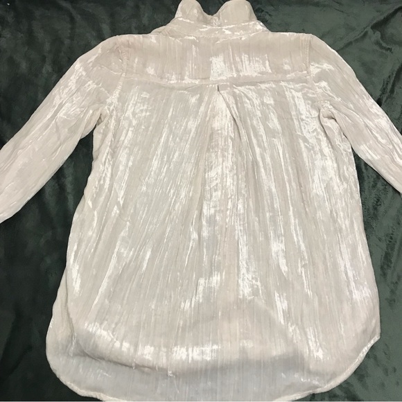 L'AGENCE | Tops | Lagence Long Sleeve Blouse In Ivory Size Xst ...